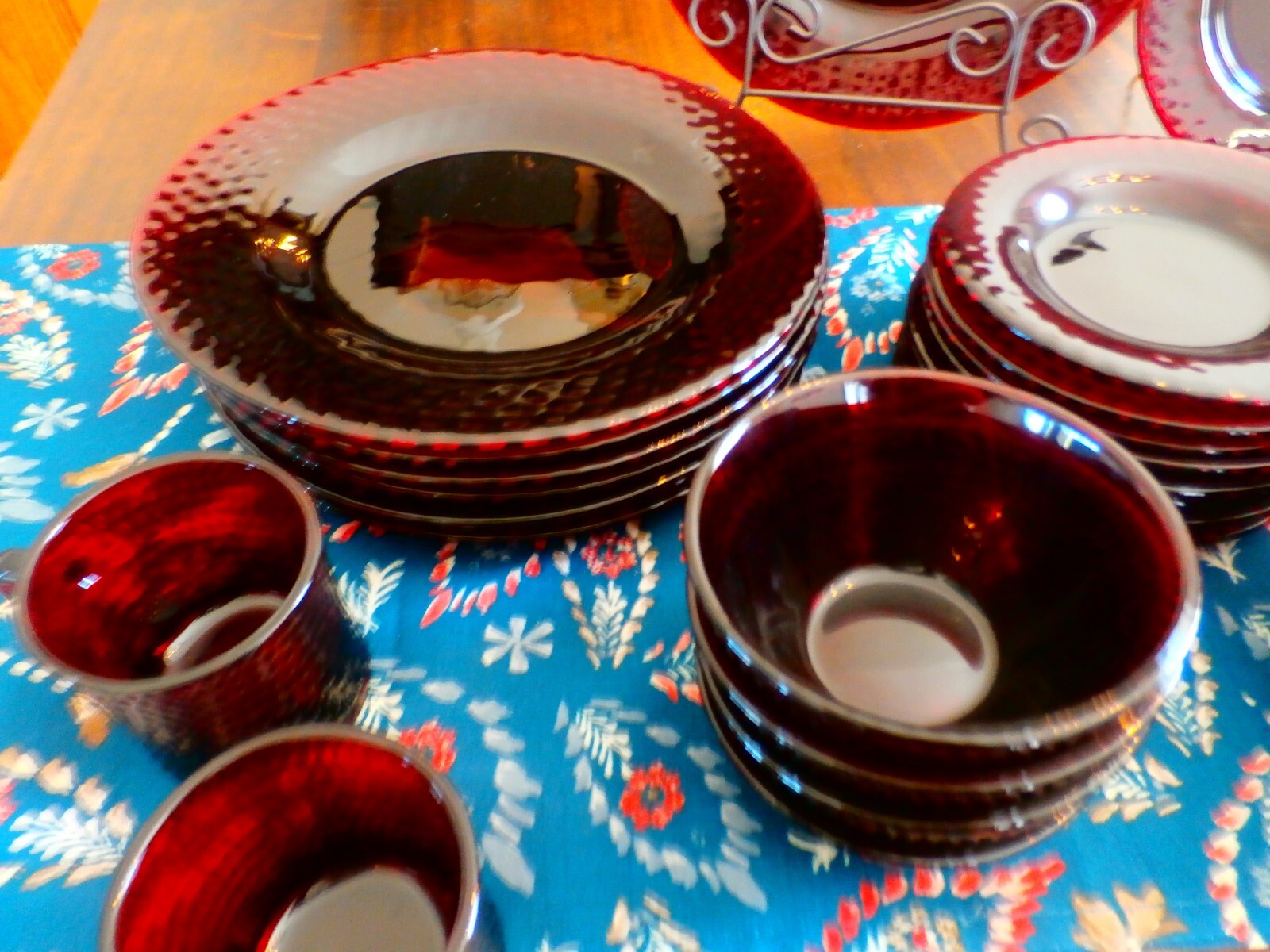 OVAL HOBNAIL Textured Ruby Red Glass Dinnerware Set 40 pc service for 8 ...