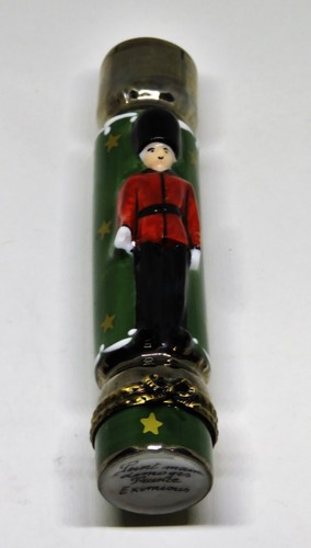 LIMOGES BOX - TRADITIONAL ENGLISH CHRISTMAS CRACKER WITH BUCKINGHAM ...