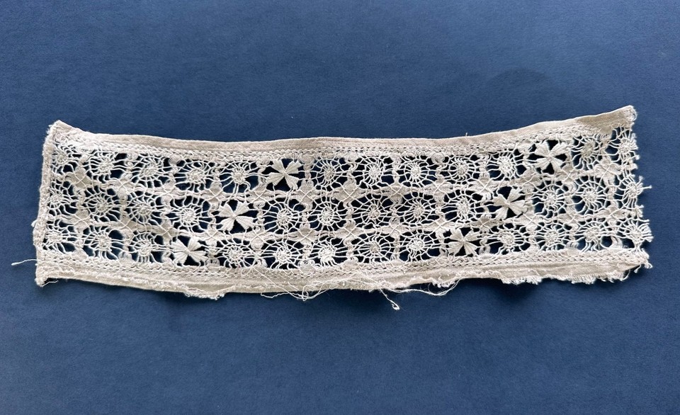 Antique Lace Handmade Sol Lace Insertion Trim Small 29cm L x 6.5cm W | eBay