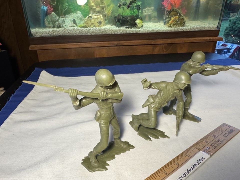 Vintag 1963 Lot of 3 Louis Marx Plastic US Army Infantry Toy Soldiers ...