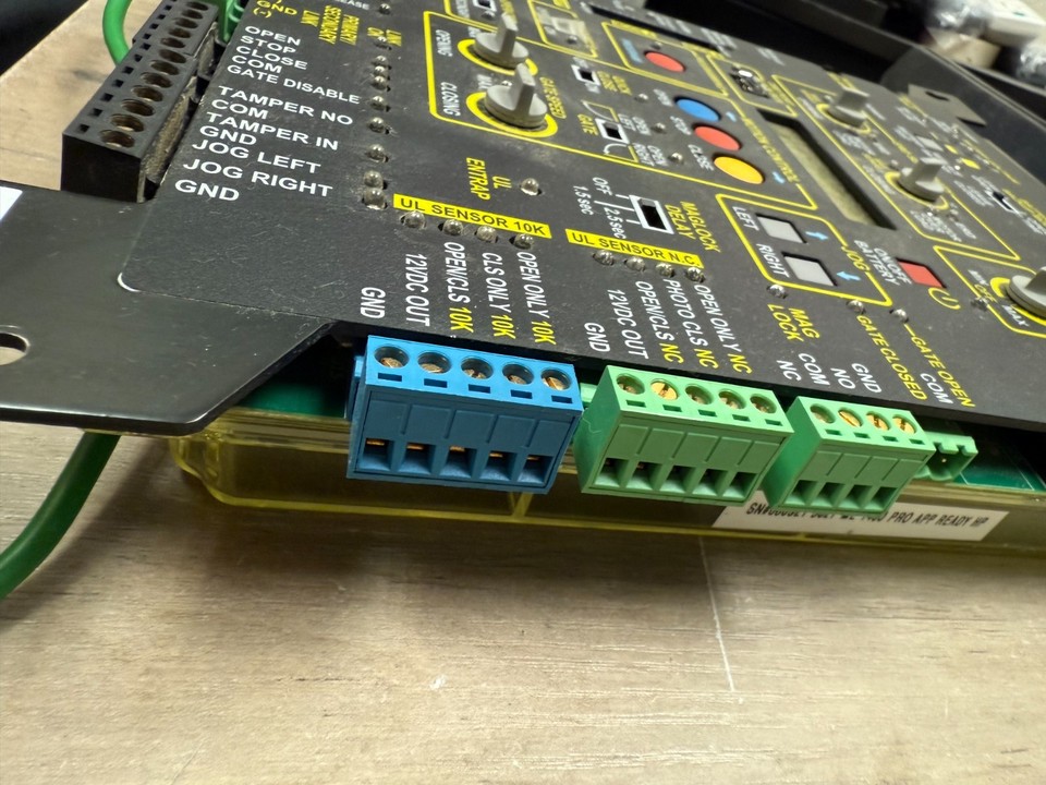 MAXIMUM CONTROLS MATRIX III GATE OPERATOR PCB CONTROL MAIN BOARD ...