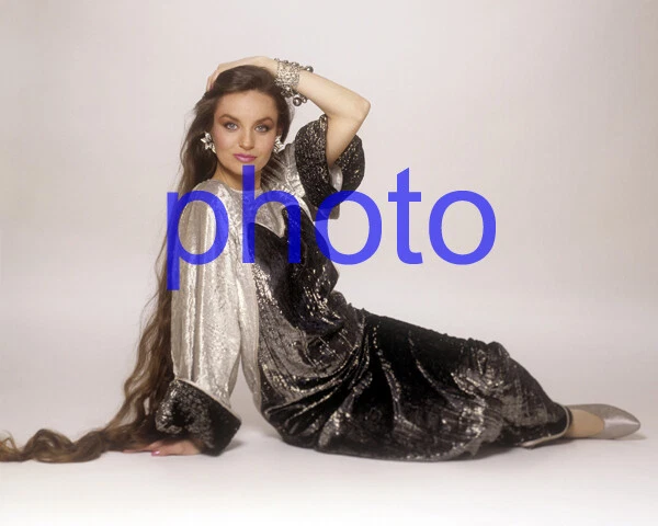 Crystal Gail Country Singer