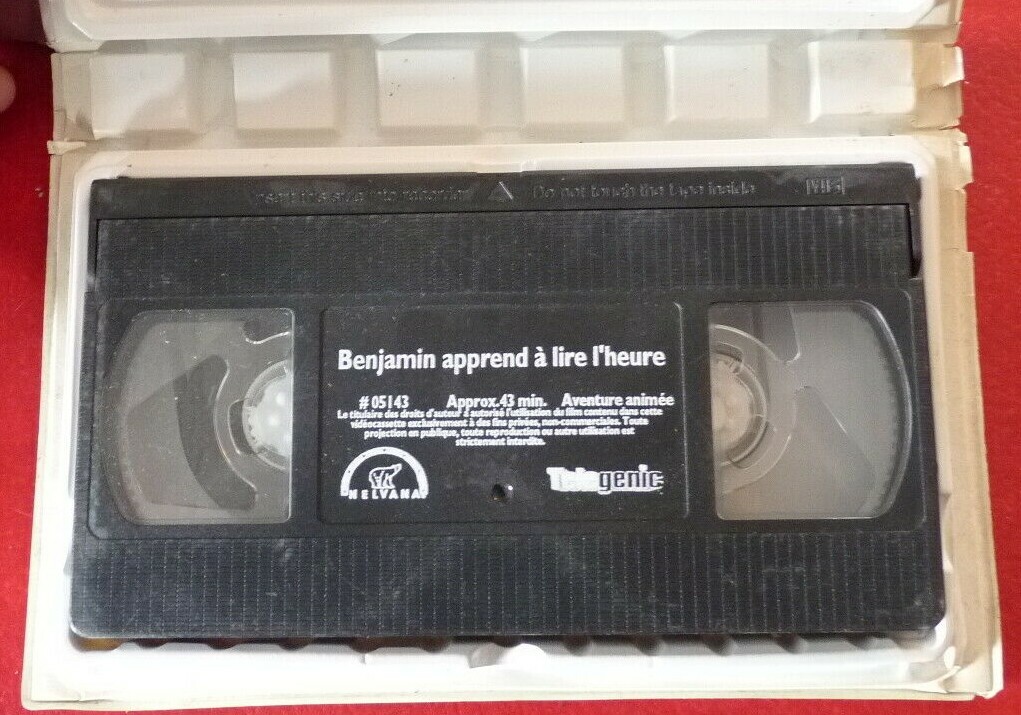 *VHS French Movie Benjamin Va à L'école ! Franklin Goes to School | eBay