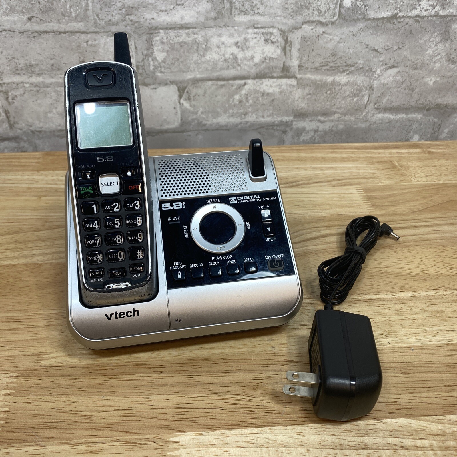 V-Tech CS5121 Cordless Phone Handset w/Digital Answering Machine ...