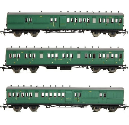 EFE Rail E86013 LSWR Cross Country 3-Coach Pack SR Malachite Green - OO ...