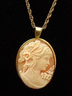 Vintage Cameo Locket Pendant Necklace Van Dell 12K G.F. Hand Carved ...