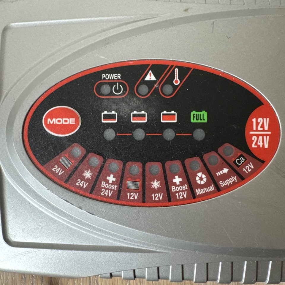 Powertech MB-3607 12/24V Battery Charger Pre Owned | eBay Australia