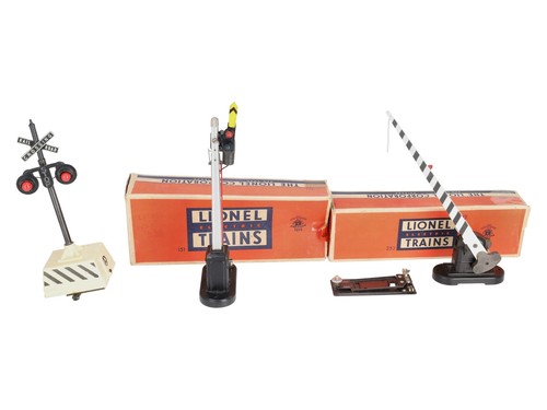 Lionel Vintage O Assorted Operating Track Accessories: 151, 155, & 252 ...