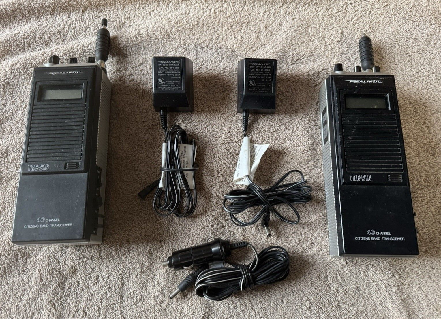 Realistic TRC-216 TRC216 40 CH Channel Citizen Band Transceiver Radio ...
