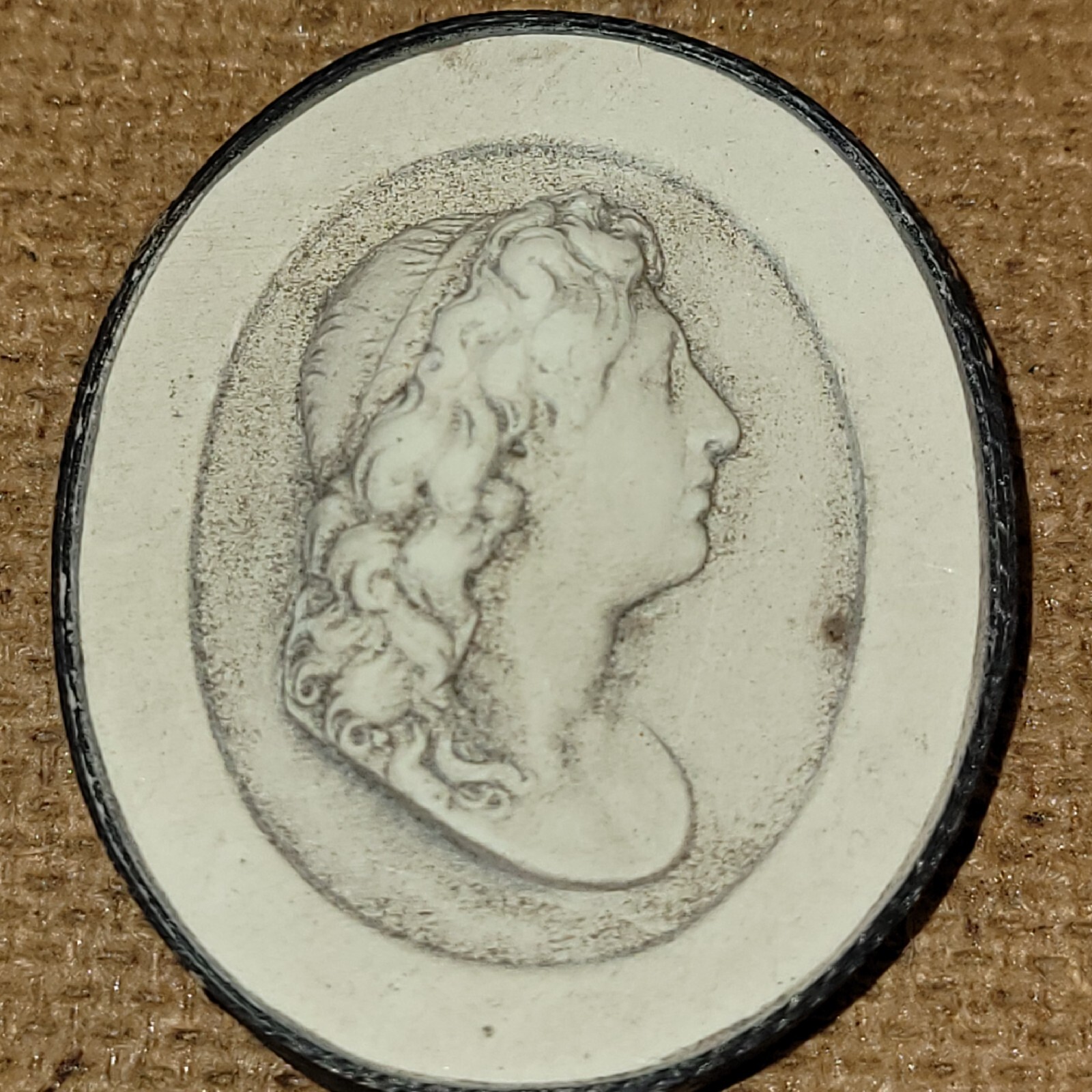 ANTIQUE PLASTER CASTS OF CARVED AND ENGRAVED CAMEOS - Gem