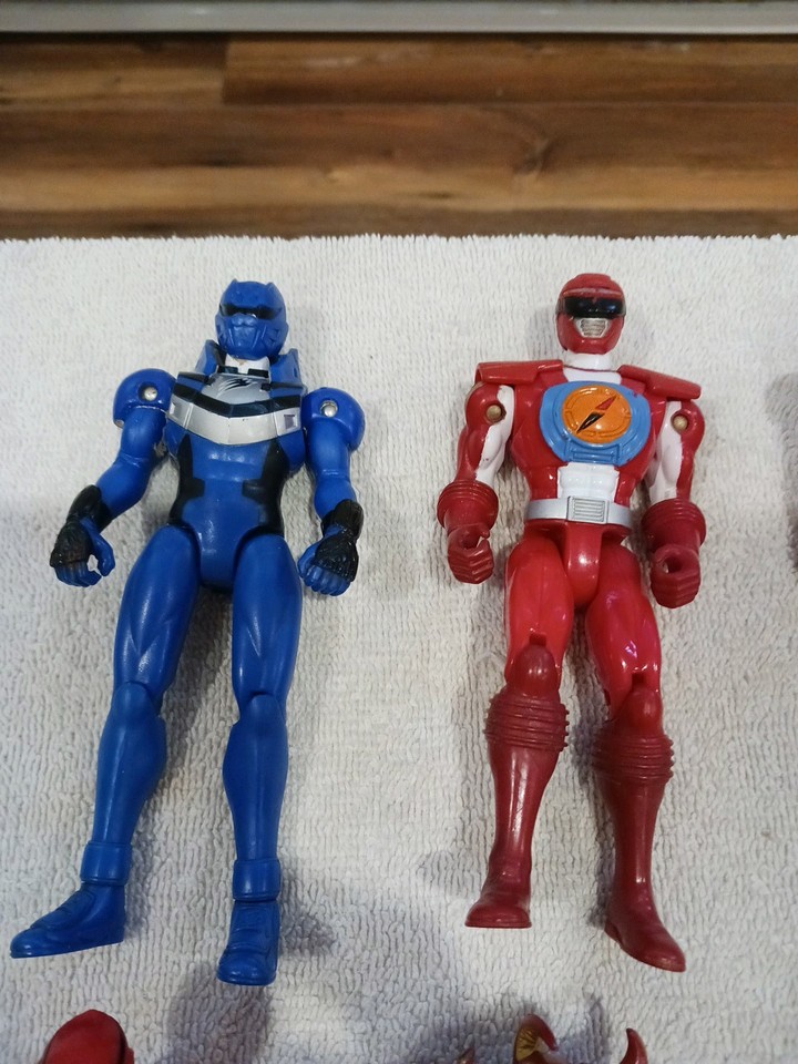 LOT OF 17 POWER RANGER ACTION FIGURES 2006-2008. BANDAI | eBay