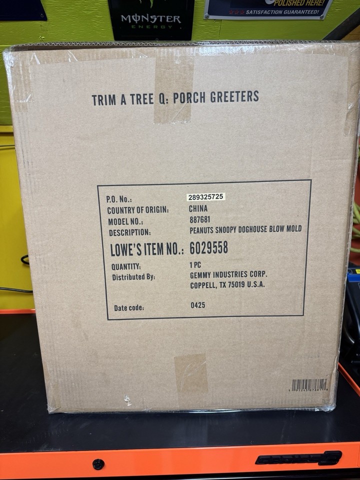 34"H Snoopy on Doghouse Christmas blow mold New In Box Ready To Ship ...