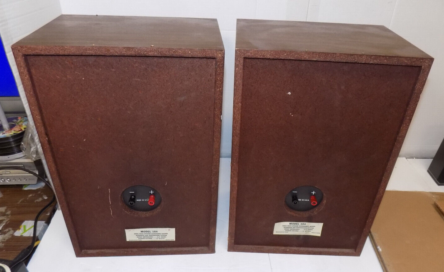 Pair Of Vintage BEC Model 104 2 Way Bookshelf Speakers 15 Watts 8 Ohm ...