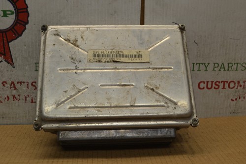 2003-06 Chevrolet Tahoe Engine Control Unit ECU 12589463 Module 64-4C4 ...
