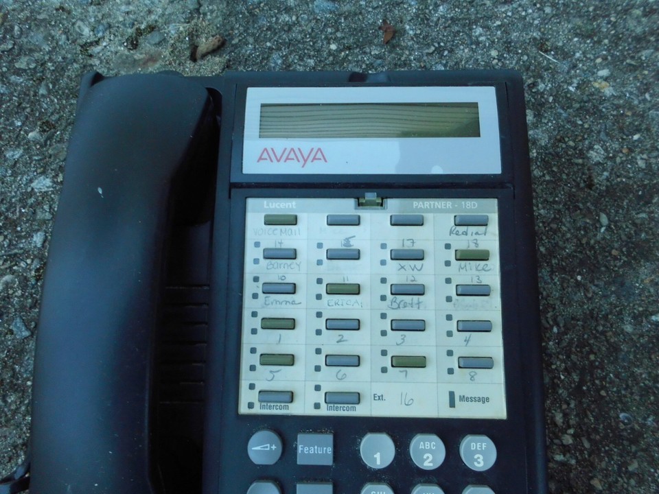 AVAYA PARTNER PHONE SYSTEM 8 PHONES AND TECHNICAL MANUALS ALL IN GOOD ...