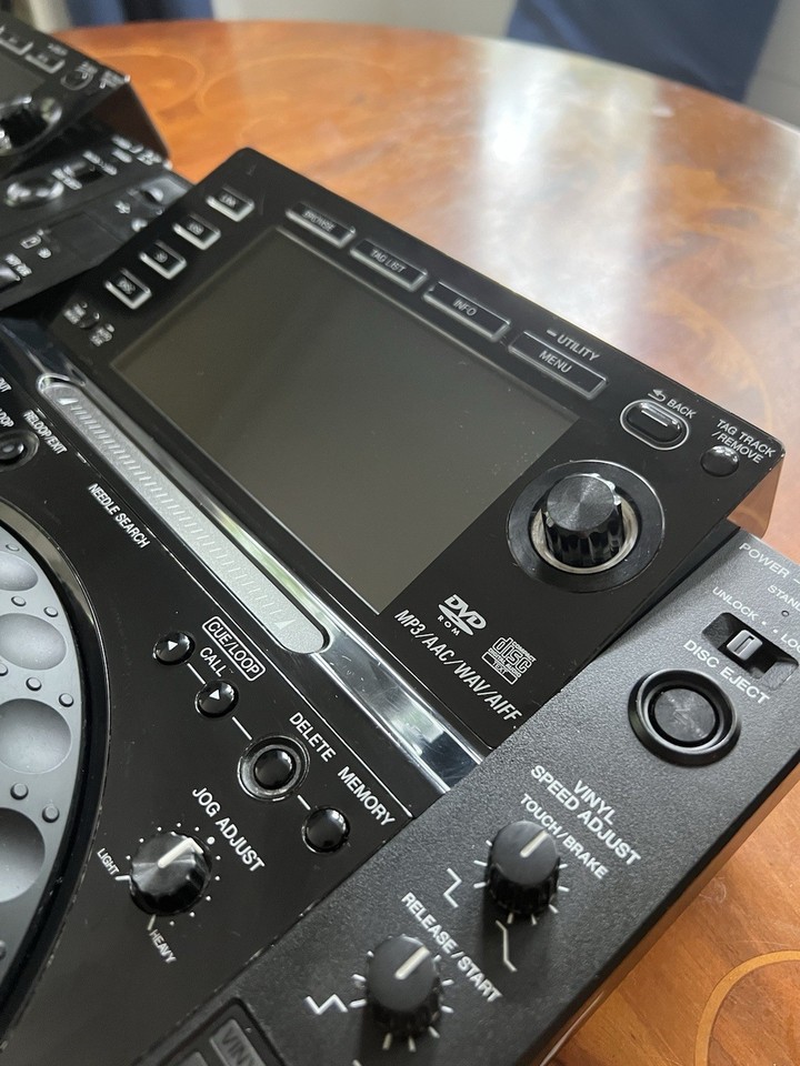 Pioneer CDJ 2000 Pair Excellent Condition - Free 24hr Postage | eBay UK