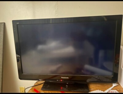 Panasonic Viera TC-L32C3 32" 720p HD LCD Television | eBay