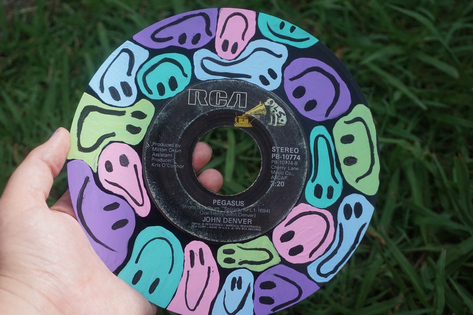 Handpainted Wall Art on Vinyl Record - Abstract Smiley Face | eBay