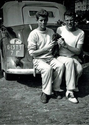 JFK and his roommate Lem Billings in Europe in 1937 gay man's ...
