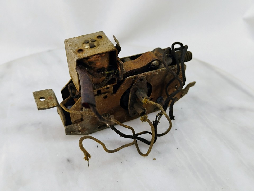 Antique Prewar Lionel Ives Model Electric Train Motor 1661E For PARTS ...