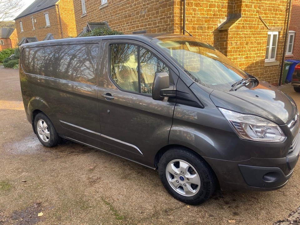 Ford Transit Custom 2017 limited SWB, Wet belt/ Service done ( 1 owner ...