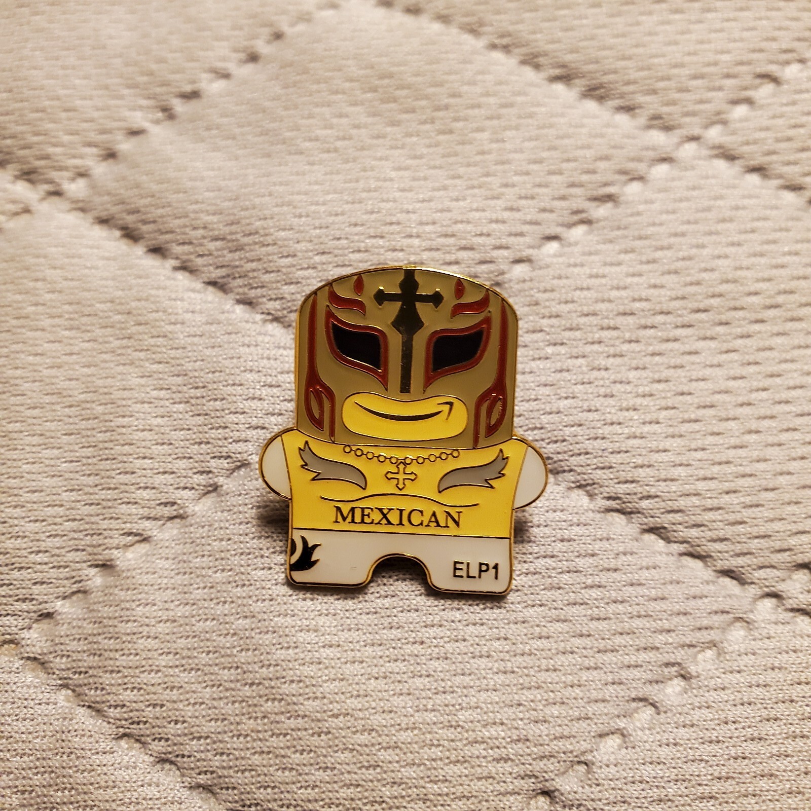 amazon peccy pin very rare luchador gold | eBay