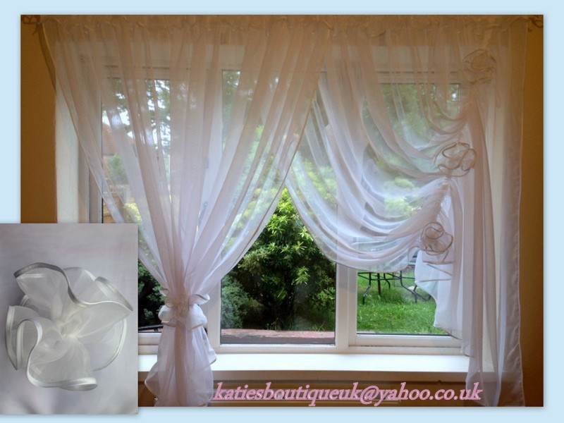 New Beautiful White Voile Net Curtains with Various Colours Piping HOME ...