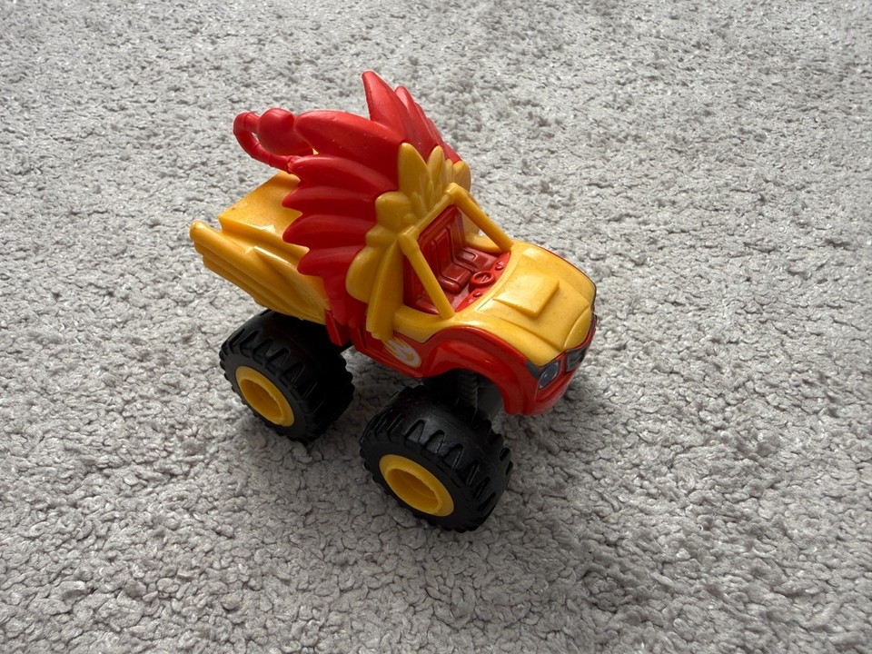 Blaze and The Monster Machines - Animal Island set with Lion Blaze ...