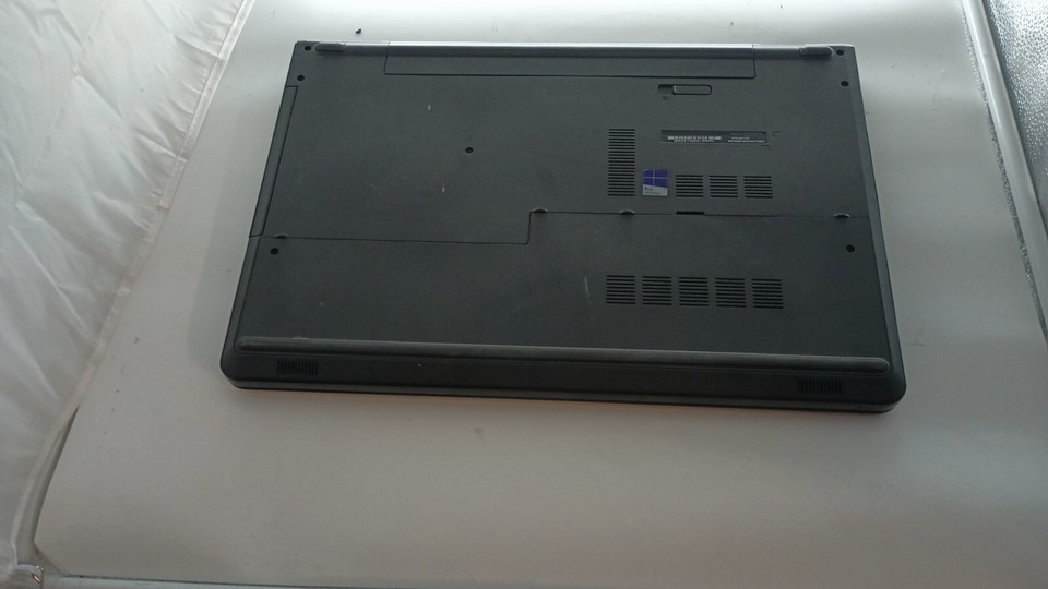 6122 Inspiron5758 w/Charger.i 17.3". i3 5015U.8GB.1 TB HDD.Optical ...