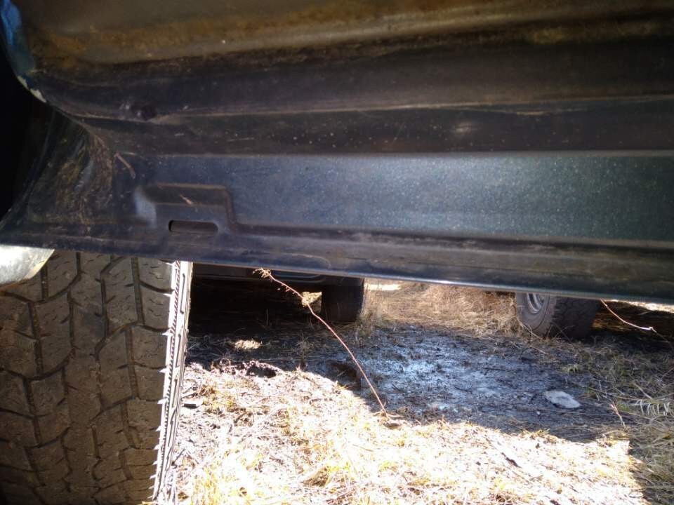 2003-2007 Chevrolet Silverado 1500 2500 3500 Front RH Right Door ...