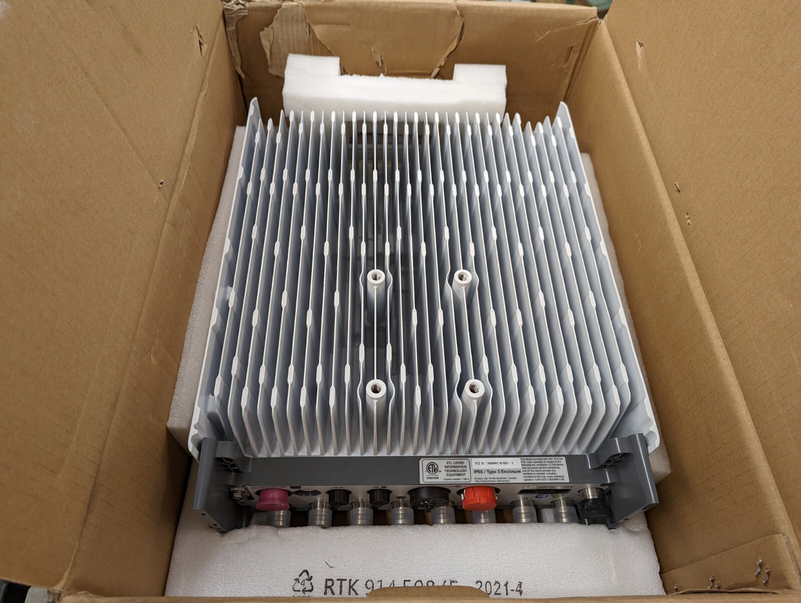 New Ericsson KRC 161 907/3 Radio 8863 B77D Remote Radio Unit | eBay