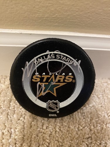Dallas Stars Mike Modano HOF Signed Autograph Auto NHL Logo Puck | eBay