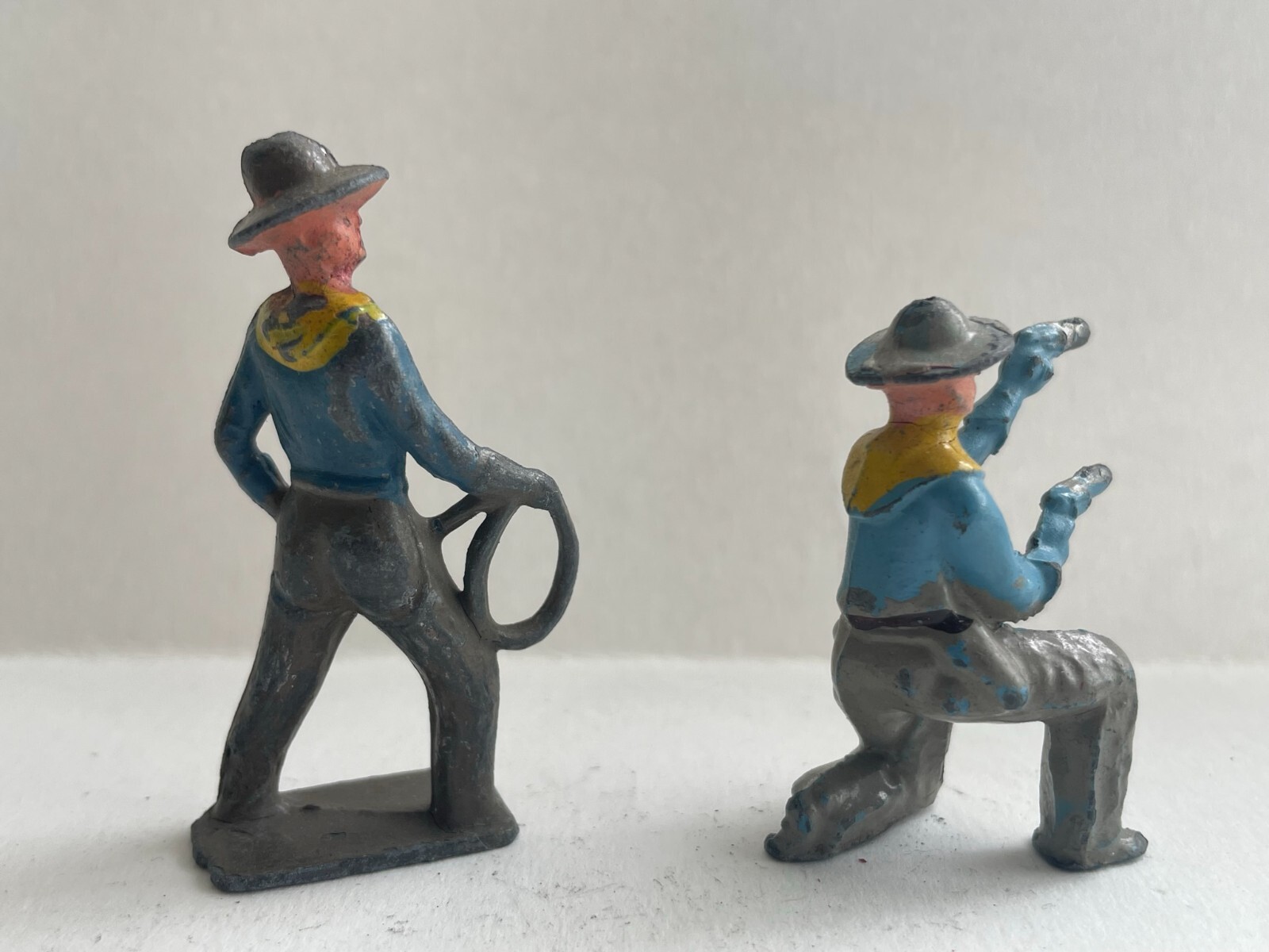 vintage lead toy figures. Unbranded. Made in England. Painted Lead ...