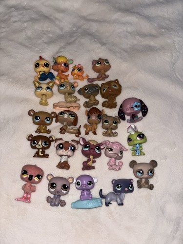 Littlest Pet Shop LPS LOT of 23 Toys Cats Dogs Main 5 Fuzzy Punkiest ...