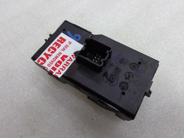 16-18 Chevrolet Cruze Front Left Master Window Switch Black OEM ...
