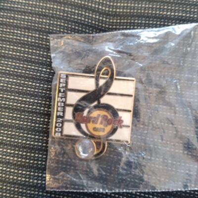 Hard Rock Cafe pin badge, G clef | eBay