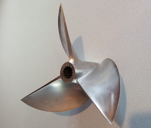 Mercury Racing Boat Propeller SSM4 SSM6 LH 10 1/4 X18P Stainless 3 ...