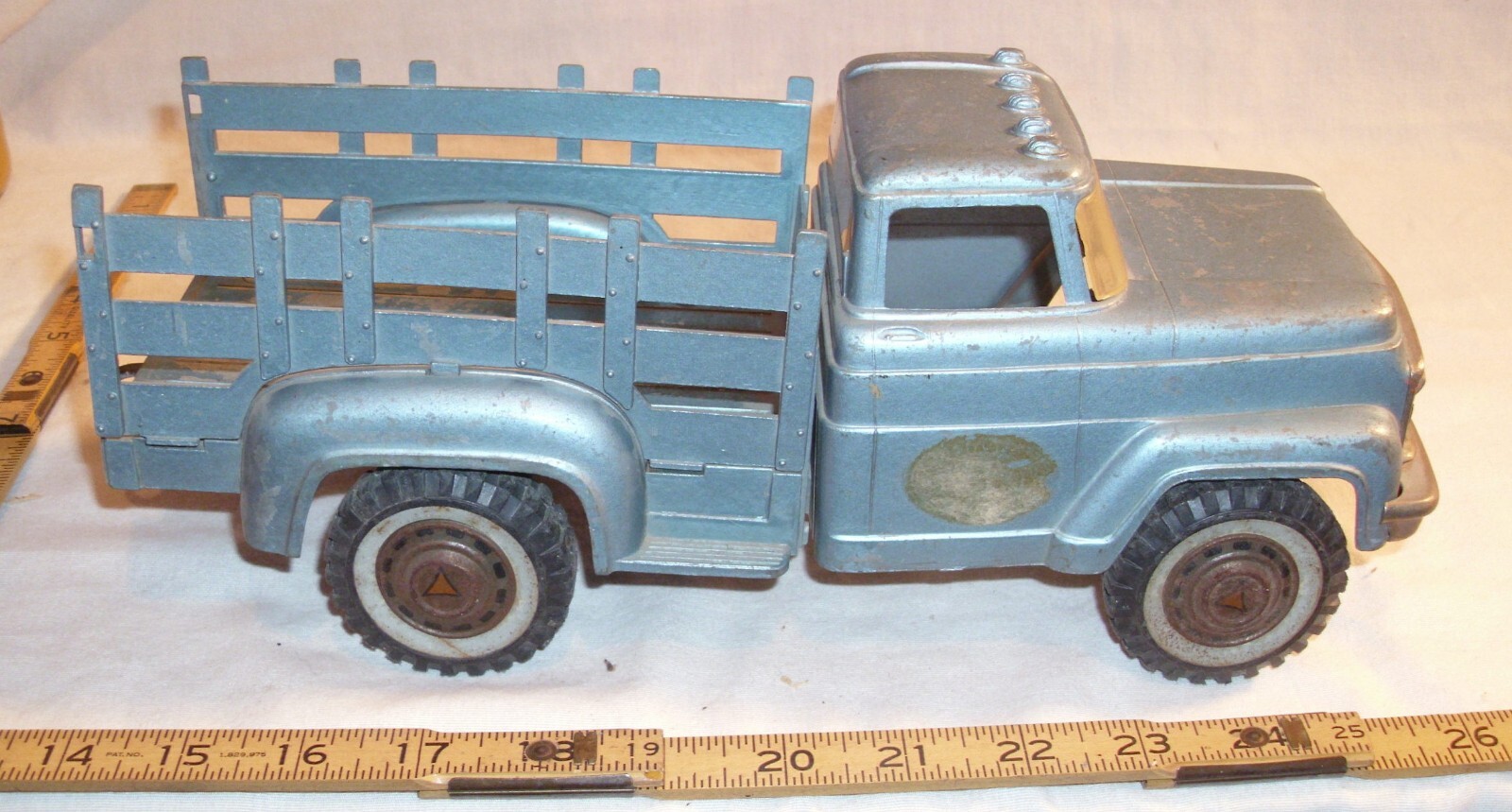 HUBLEY FARM MIGHTY METAL STAKE BED PICK UP TRUCK TOY 1960s | eBay