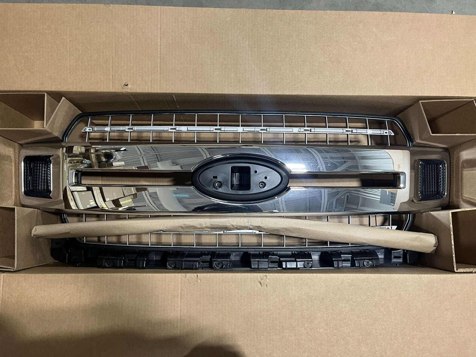 Genuine+Ford+OE+Grille+-+Radiator+JL3Z-8200-EB for sale online | eBay