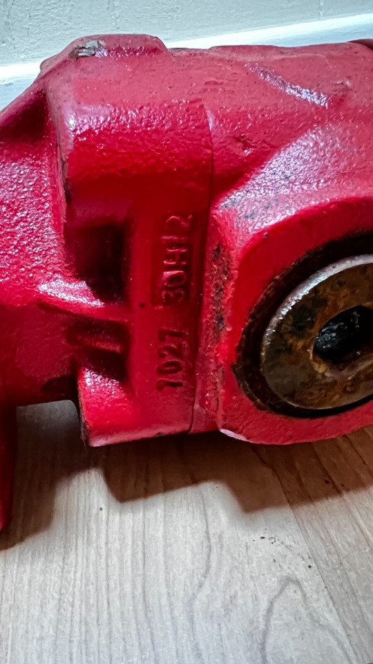 Muncie Hydraulic PTO Pump Jerr-Dan Allison PK1-17-17KSBBX 15 Spline 1 ...