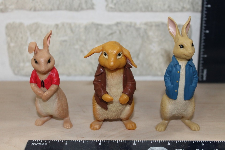Lot of 3 Peter Rabbit Figures | eBay