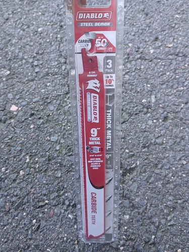 Diablo thick metal 9" DS0908CF3 Reciprocating Saw Blade - Red ...