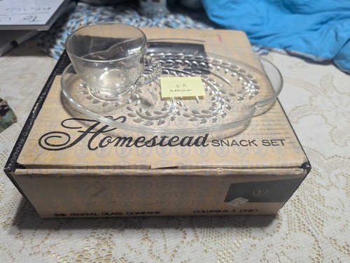 Vintage Federal Glass Hospitality Snack Set Homestead Wheat 4 Plates ...