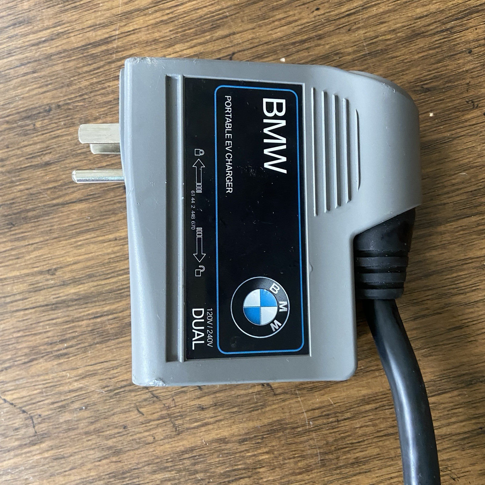 BMW EV Charger i3 i4 i5 i8 charging cable Electric Vehicle 120v 240v ...