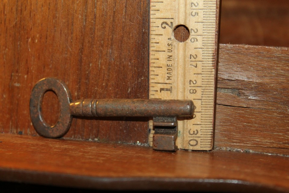 Antique Skeleton Key Unusual Shape | eBay