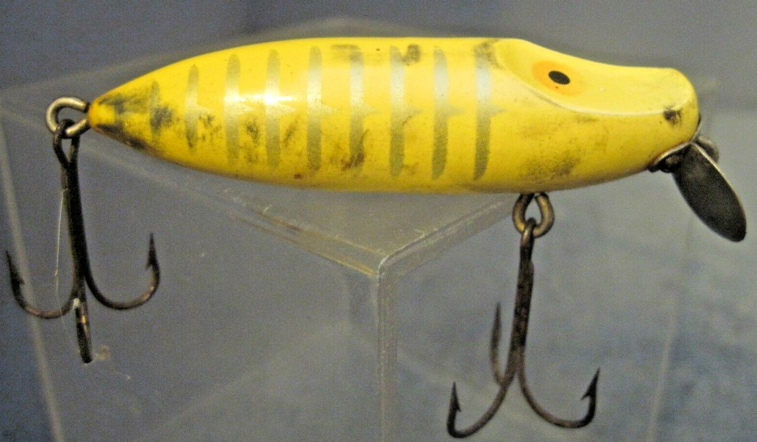 PLASTIC TOP WATER YELLOW SILVER STRIPPED FISHING LURE | eBay