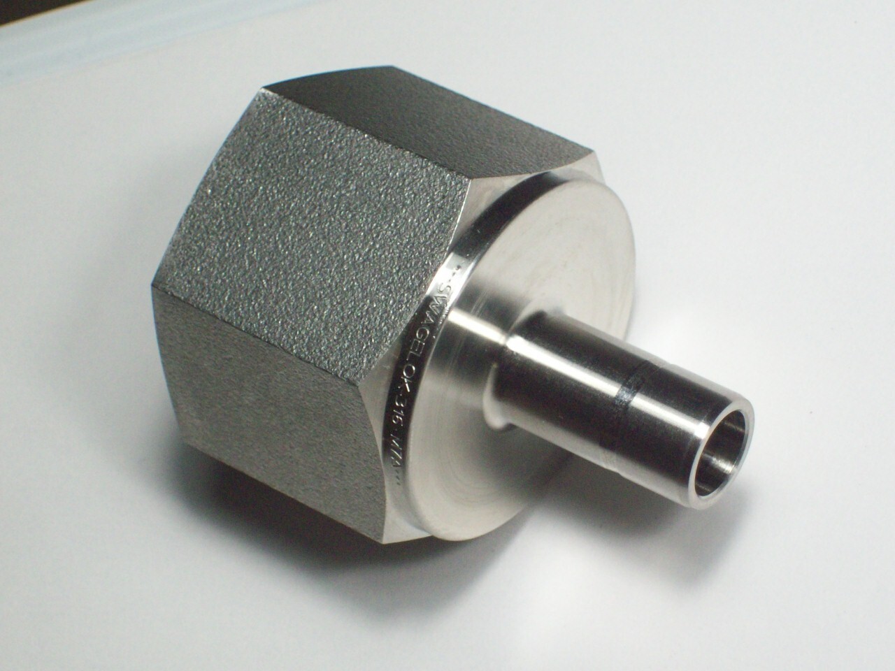 1- Swagelok Stainless Steel Tube Adapter 1/2" Tube OD " FNPT SS-8-TA-7 ...