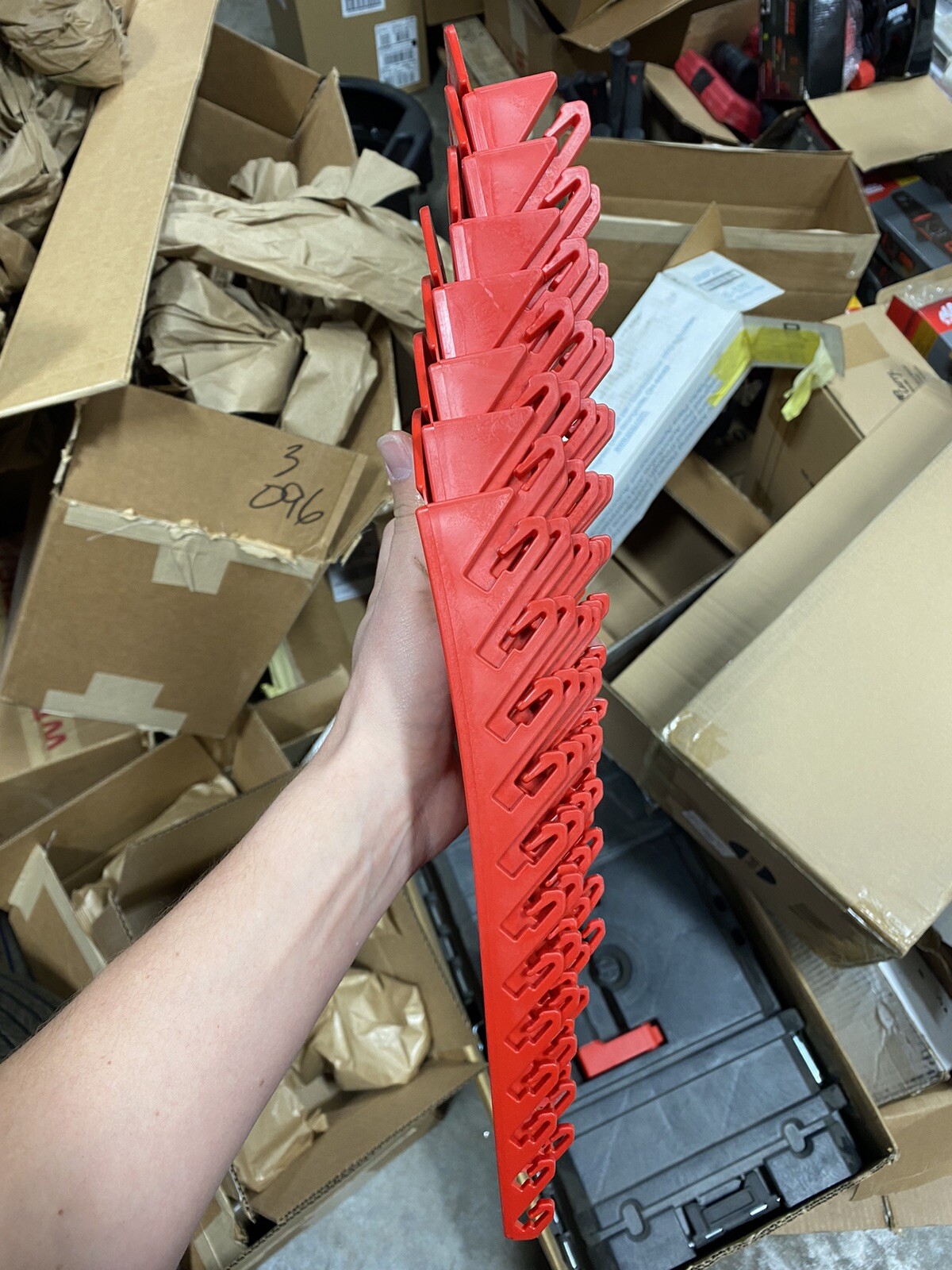 MAC Tools Wrench Rack Red Color 11 Slots Snap-on Rail Forward Soft Grip ...