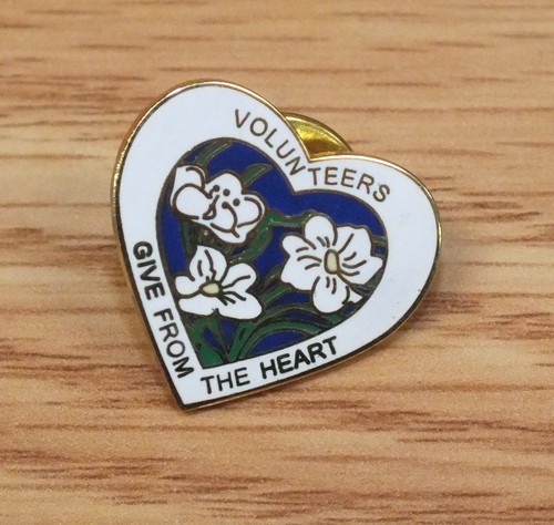 USPIN Small White Flower Design Volunteers Give From the Heart ...