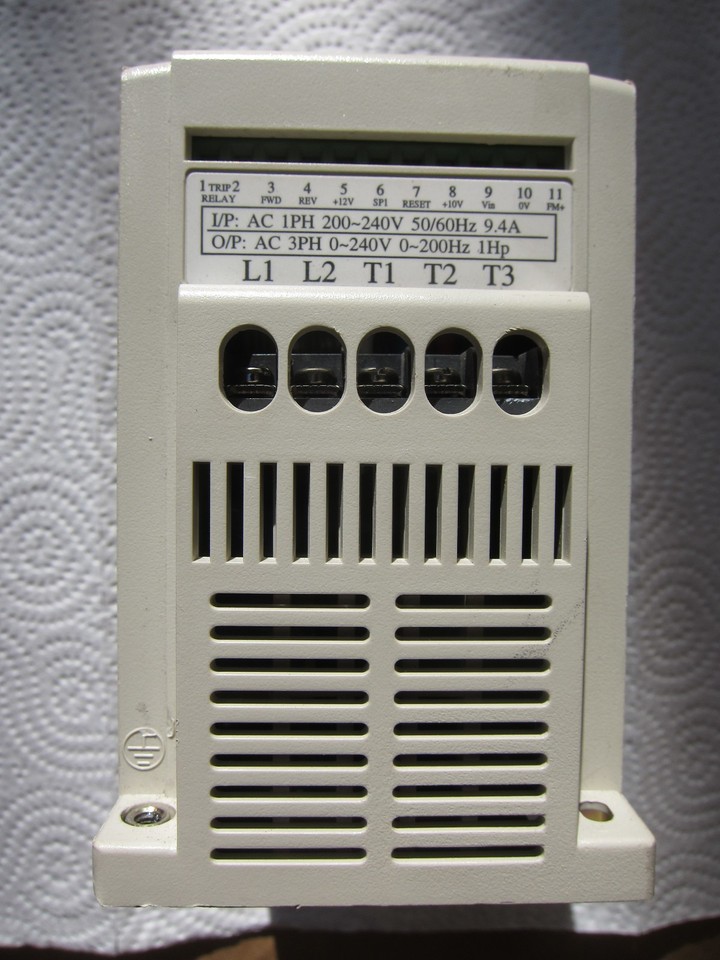 BONFIGLIOLI SYN10 S 220 05 AF Frequency Converter 1HP 9.4 Amp 240VAC 1 ...
